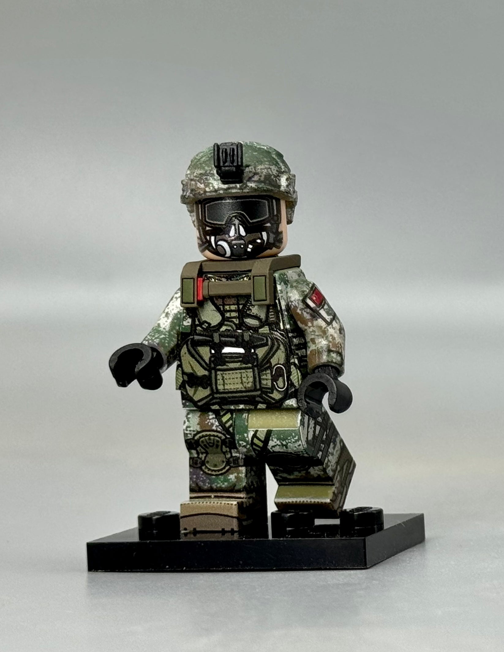 BrickCreator | PLA Paratrooper V.2 – War Brick Headquarter
