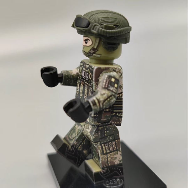BrickCreator | PLA Soldier – War Brick Headquarter